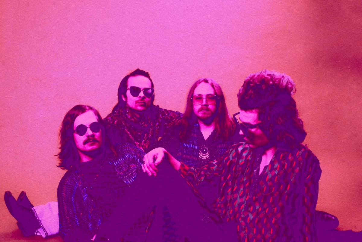 DEATH HAWKS – ROOM WITH A VIEW – der-promotor